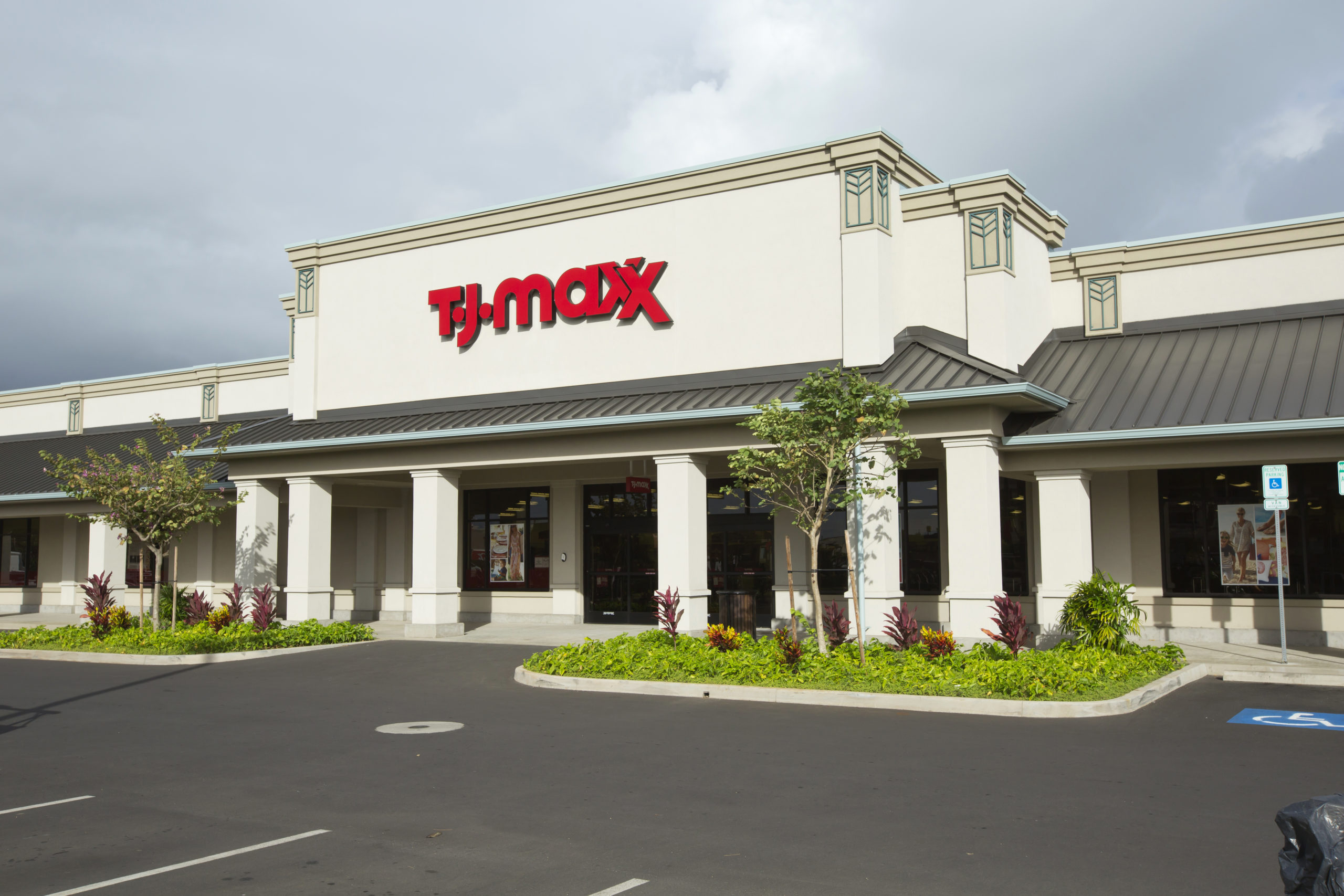 TJ Maxx Maui Store Arita Poulson General Contracting TJ Maxx Maui Store Arita Poulson General Contracting